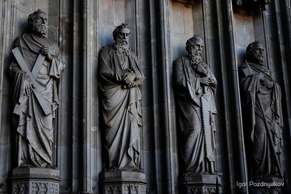 "Entrance Statues, Barcelona Cathedral" by Igor Pozdnyakov | Redbubble