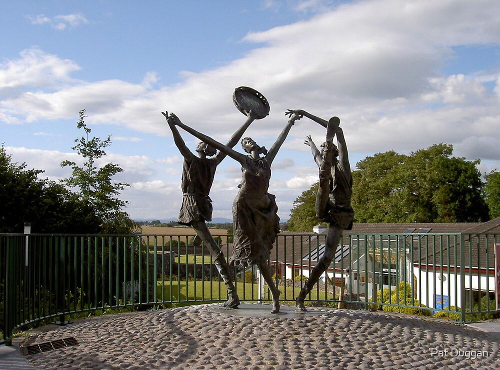 ""The Cashel Dancers",Bru Boru Cultural Centre,Rock of Cashel,Co ...