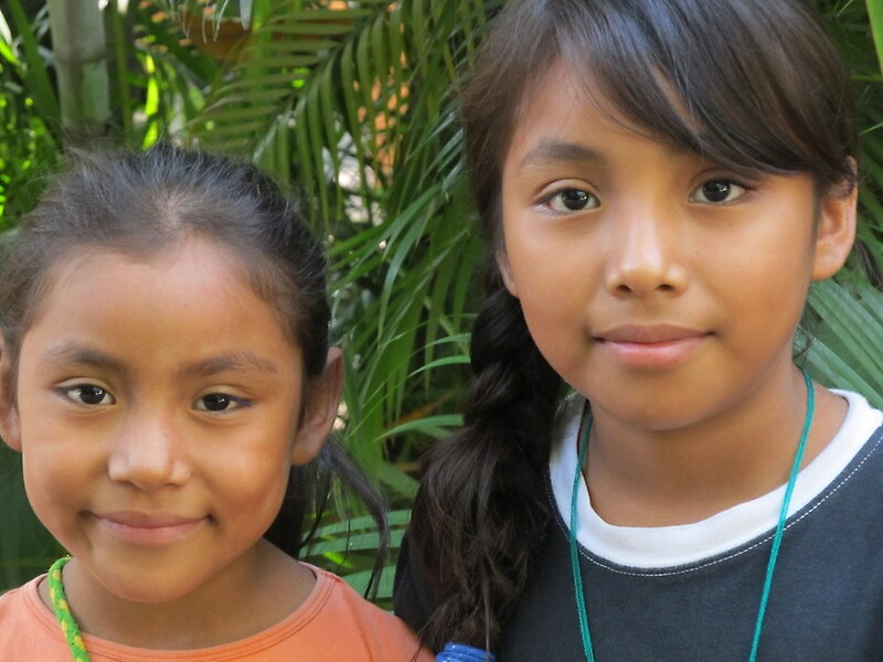 Two Young Mexican Beauties La Bellaza De Dos Niñas Mexicanas Puerto