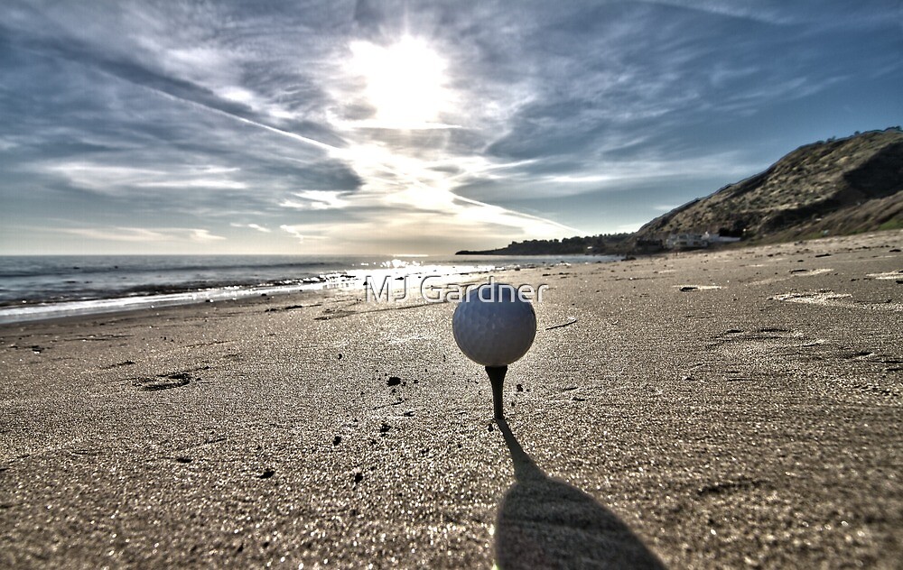 "Beach Golf" by MJ Gardner | Redbubble