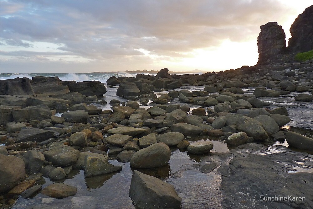 "Glorious Finish: The Bluff, Iluka, NSW" by SunshineKaren | Redbubble
