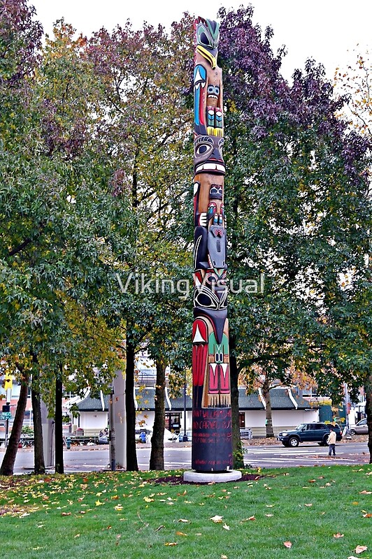 "Seattle Totem Pole" by VikingVisual | Redbubble