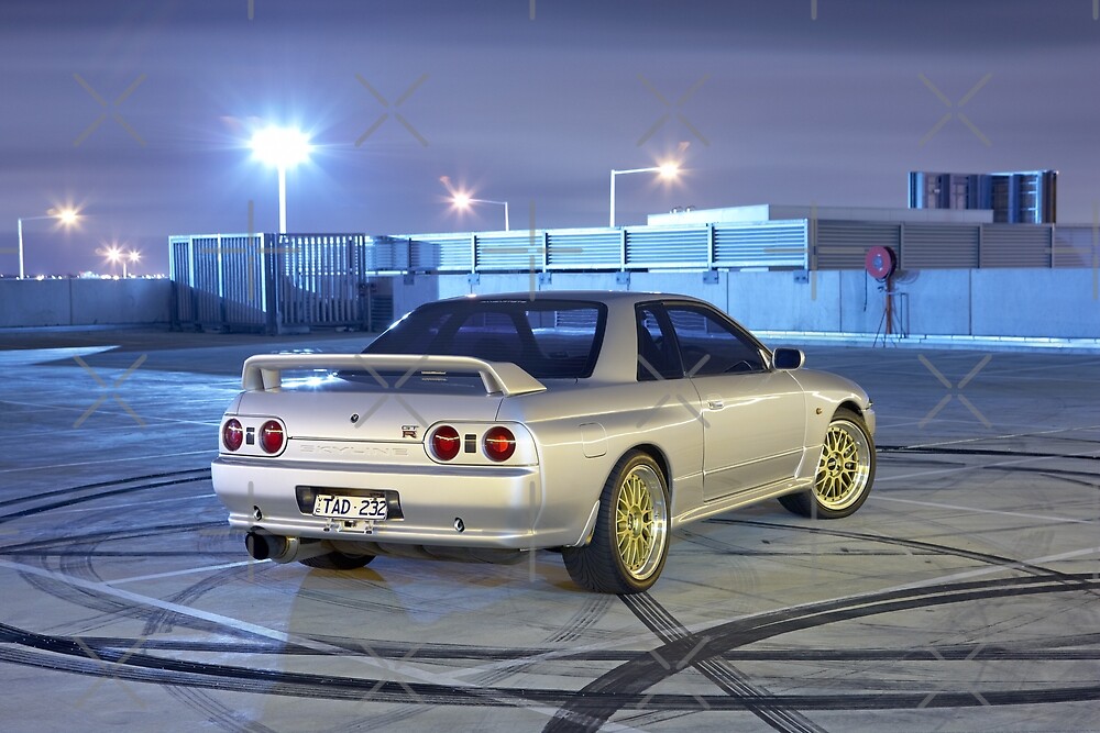 "Silver Nissan R32 Skyline GTR" by John Jovic | Redbubble