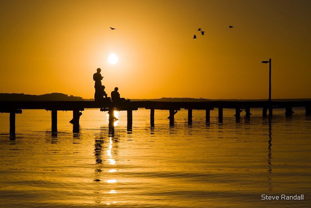 "Chilling at Sunset" by Steve Randall | Redbubble