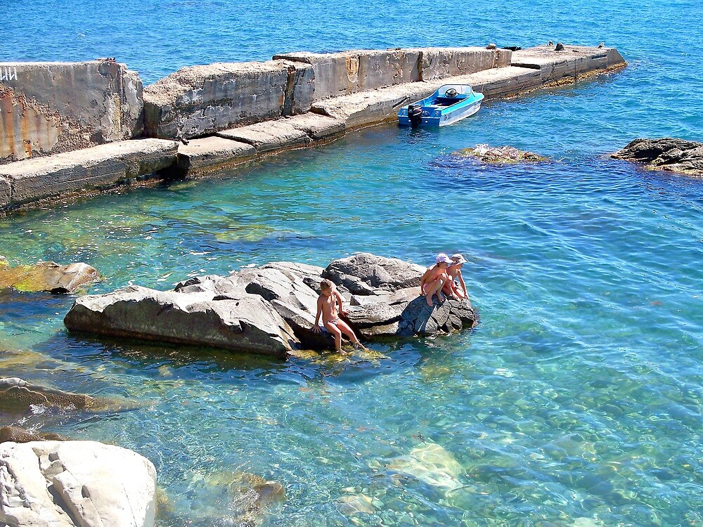 "Children Fascinated with Black Sea " by fiat777 | Redbubble