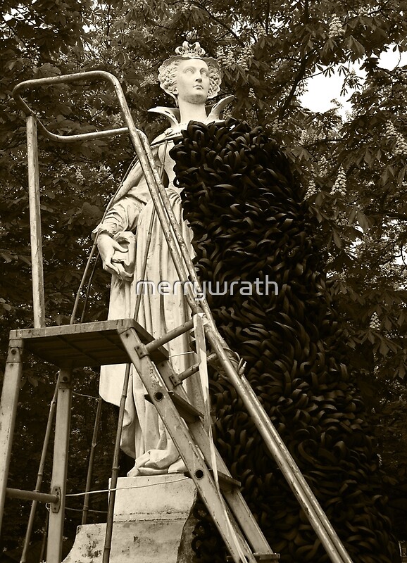 "The Queen" by merrywrath | Redbubble