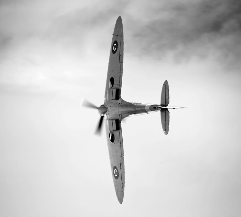 "Spitfire display" by Ian Merton | Redbubble
