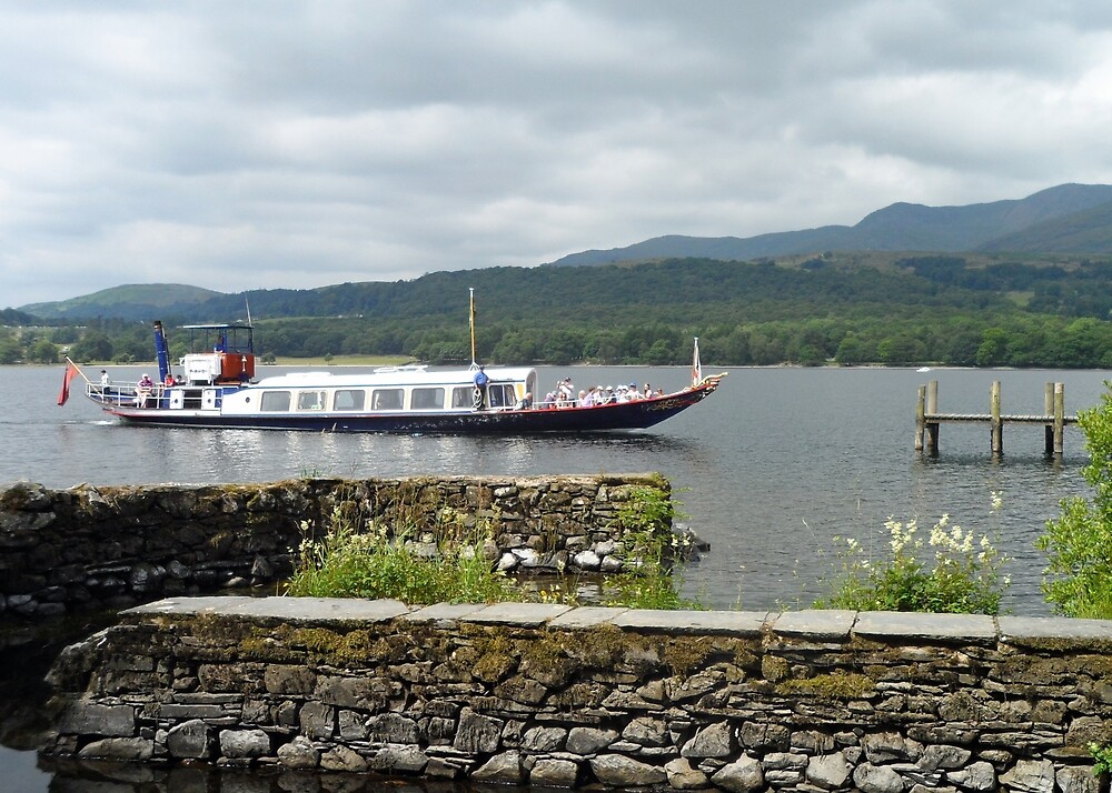 "SY Gondola arriving at Brantwood pier, Coniston Water, Lake District ...