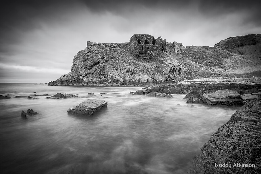 "Findlater Castle" by Roddy Atkinson | Redbubble