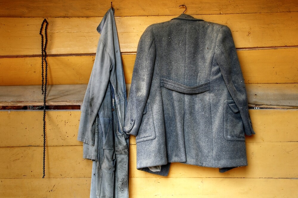 "10.11.2014: Old Coat and Dirty overalls" by Petri Volanen | Redbubble