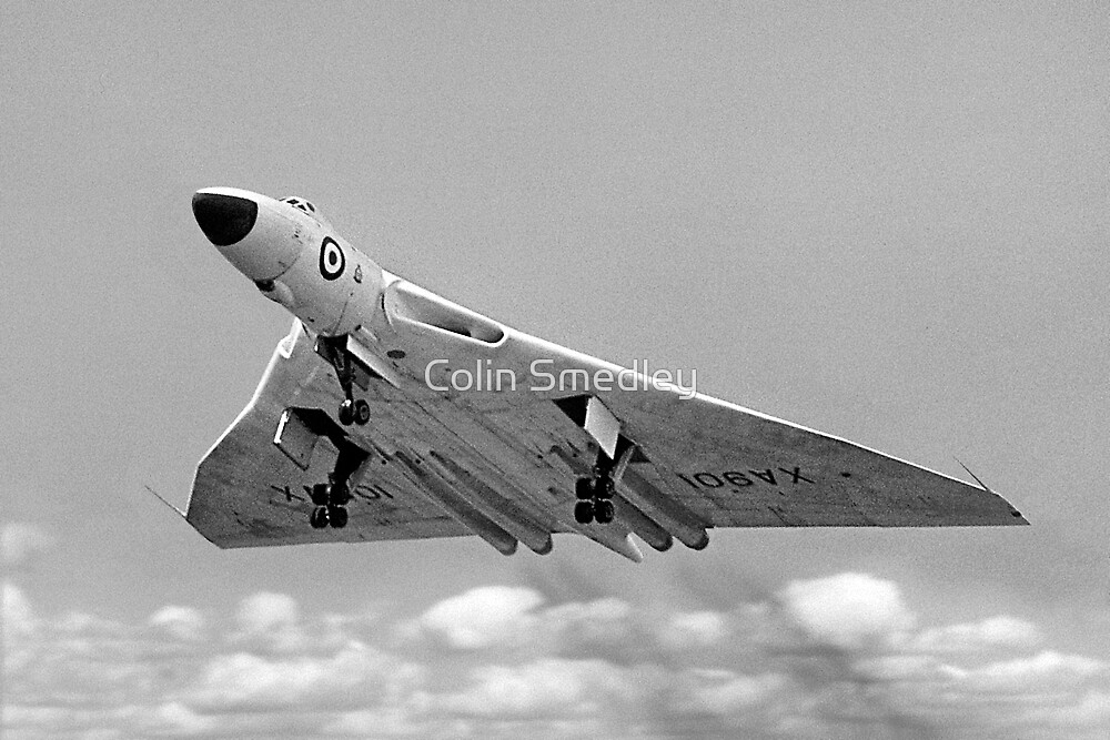 "Avro Vulcan B.1 XA901 overshooting" by Colin Smedley | Redbubble