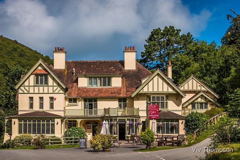 "The Hunters Inn" by Viv Thompson | Redbubble