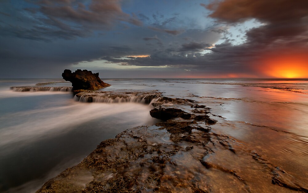 "Dragon Head Sundown" by Robert Mullner | Redbubble
