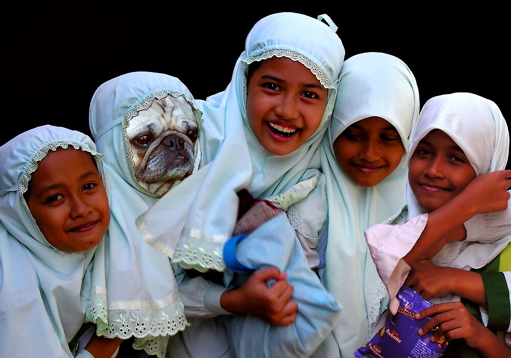 "JAVANESE SCHOOLGIRLS - SURABAYA" by Michael Sheridan | Redbubble