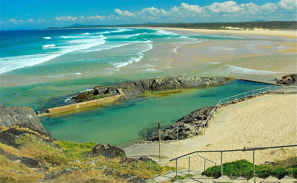 "Sawtell Memorial Rock Pool" by Penny Smith | Redbubble