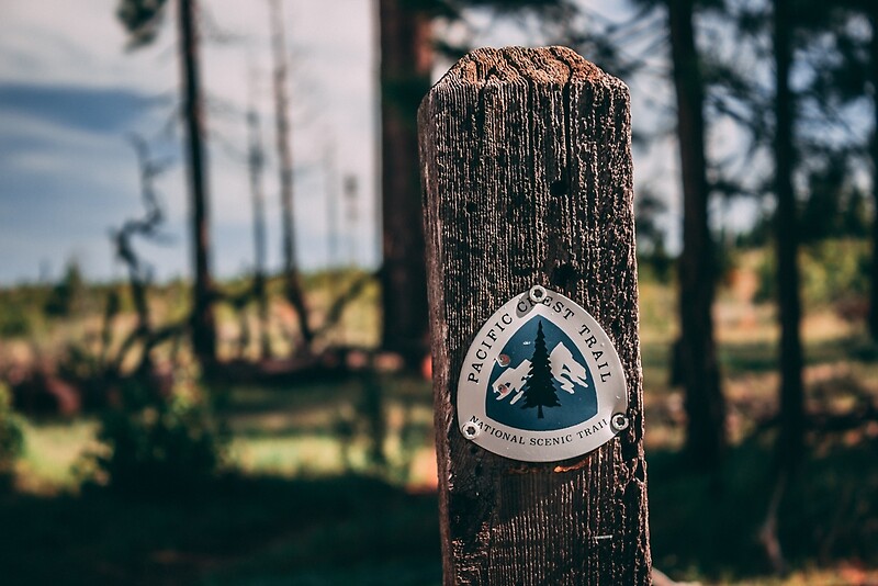 «PCT Pacific Crest Trail signo» de Heywood Photography | Redbubble