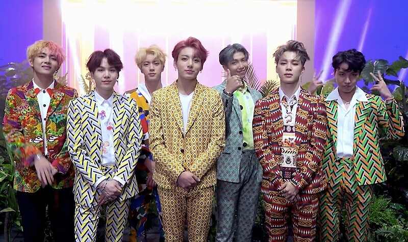 "BTS IDOL MV SET" by kikimini | Redbubble