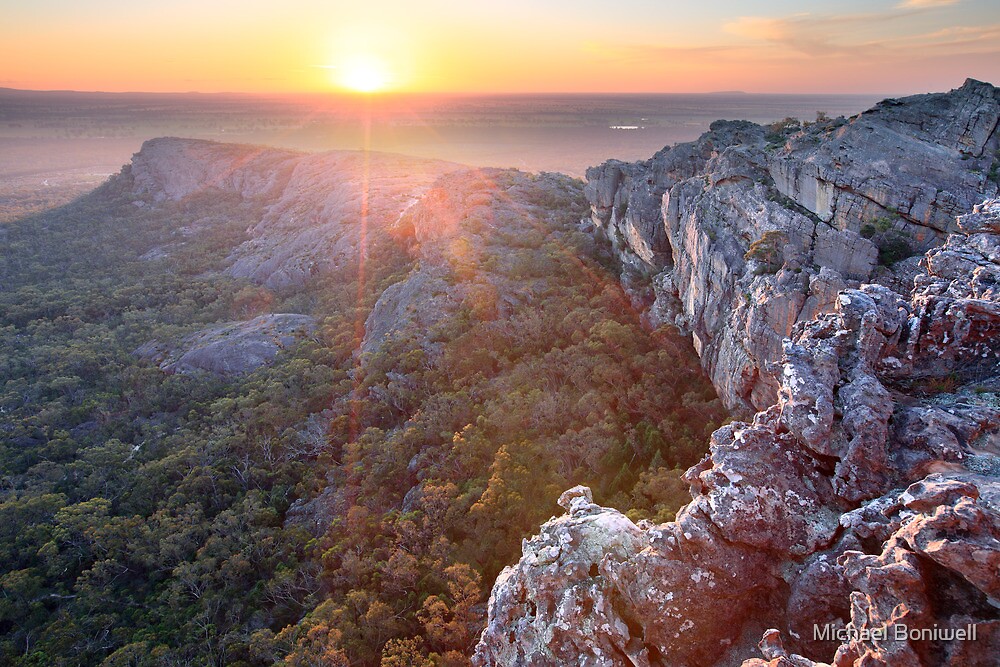 "Flat Rock, Mt Stapylton, Grampians, Victoria, Australia" by Michael ...