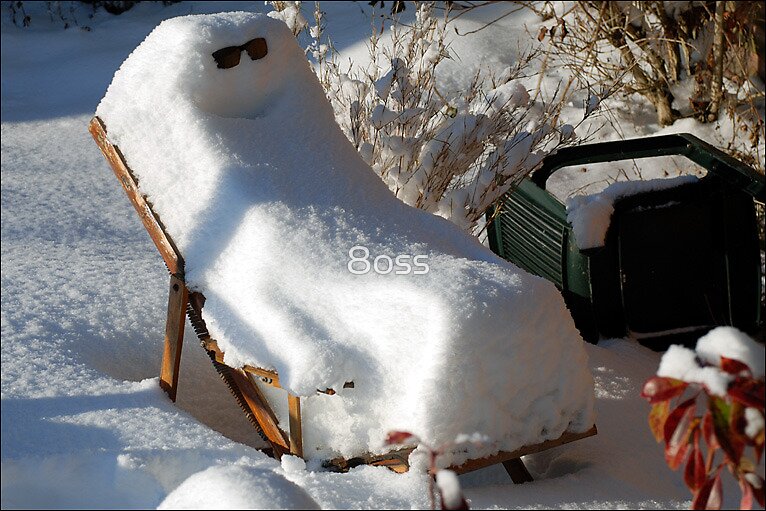 "snowman sunbathing" by 8oss | Redbubble