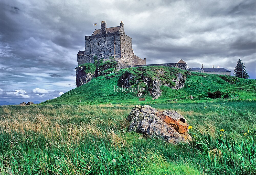 "Duart castle" by leksele | Redbubble