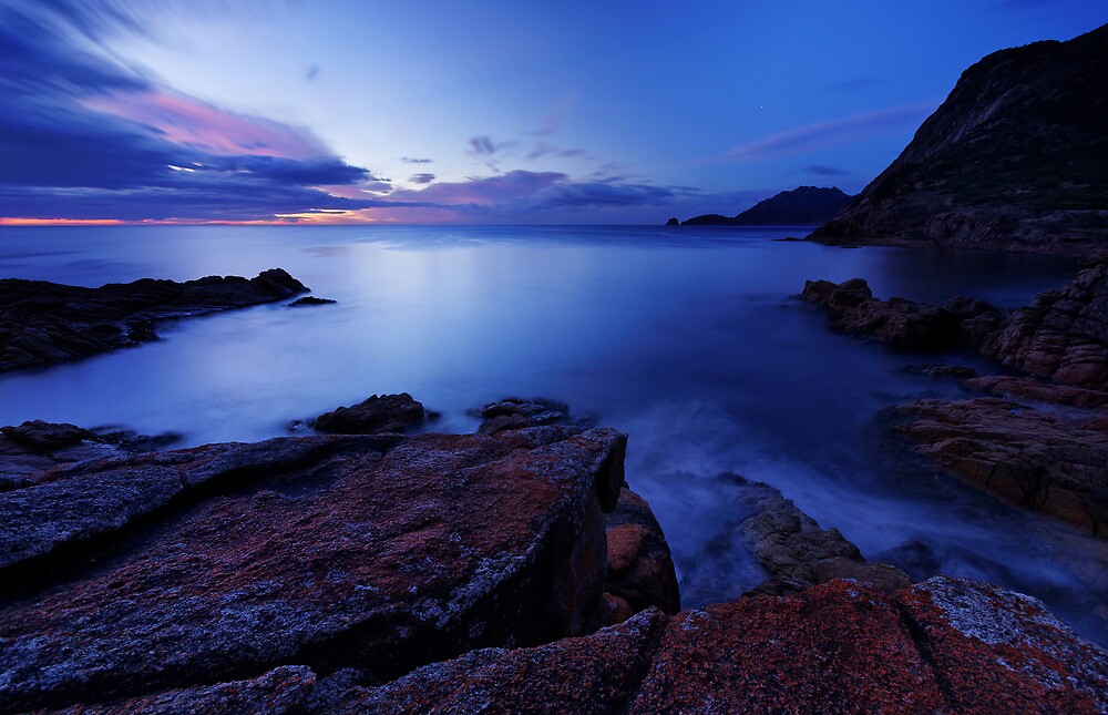 "Sleepy Bay Dawning" by Robert Mullner | Redbubble