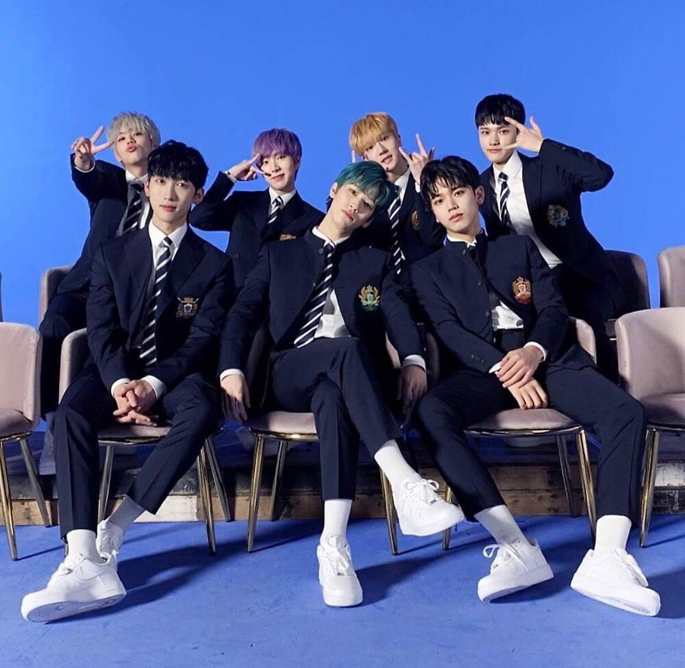 "ENOi" by MakaylaCar | Redbubble