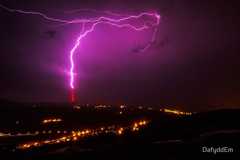 "Purple Lightning Strike" by DafyddEm | Redbubble